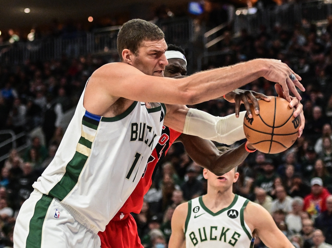 Brook Lopez apprend une nouvelle défense avec les Bucks | beIN SPORTS