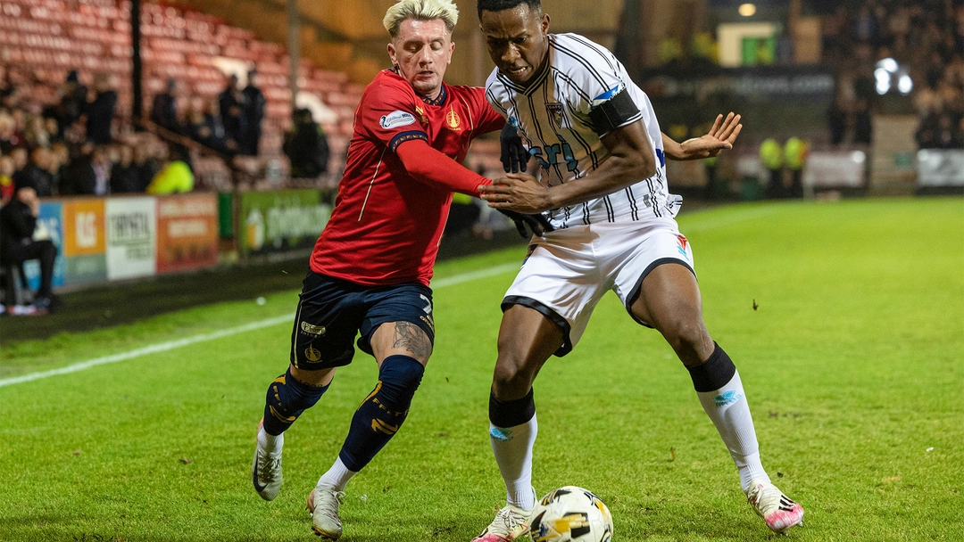 Falkirk stays top after wild Dunfermline derby | beIN SPORTS