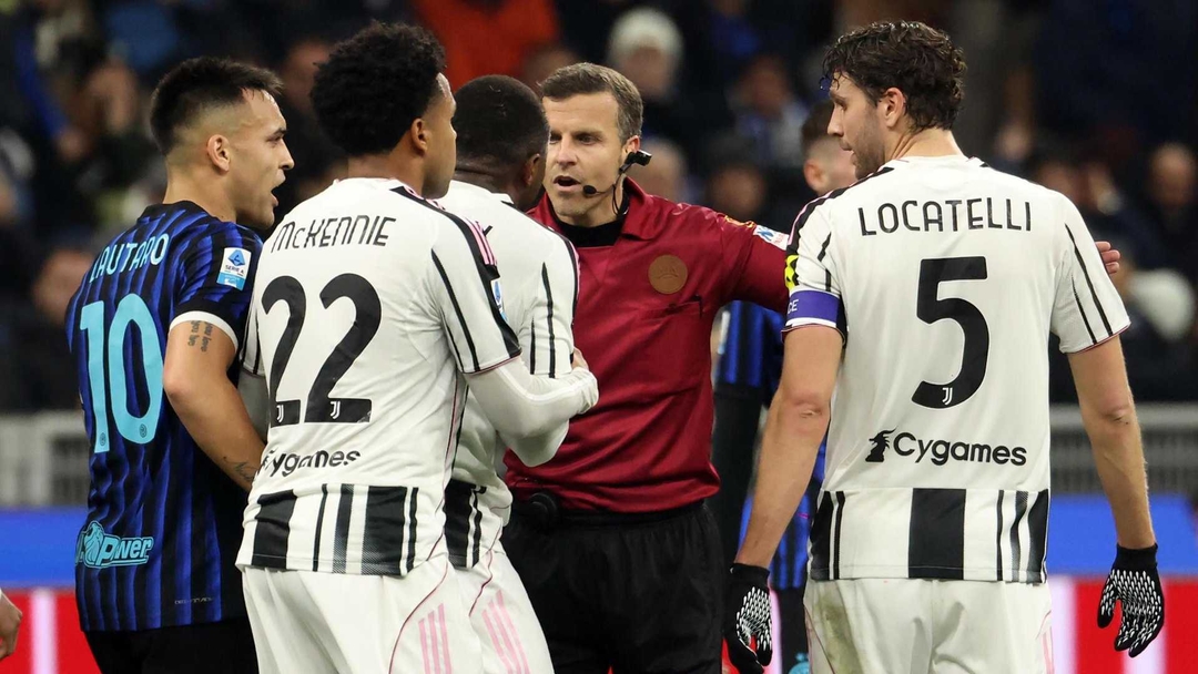 Inter vs Juventus controversy: Kalulu red card and refereeing error ...