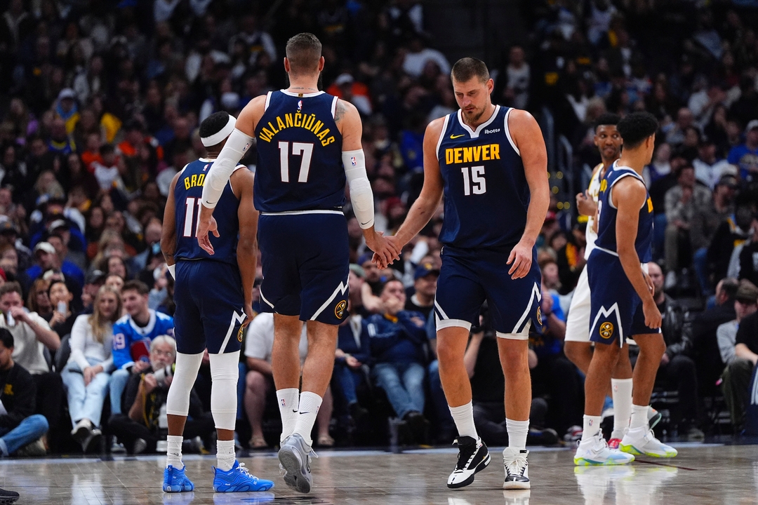 Jonas Valanciunas s’éclate à Denver | beIN SPORTS