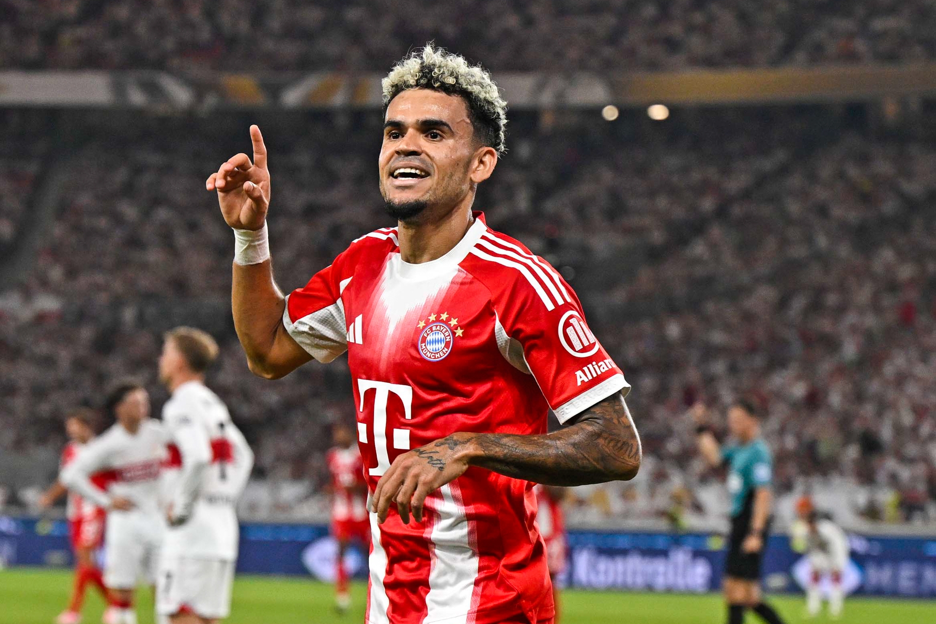 Lennart Karl Apologizes to Bayern Fans After Saying He Dreams of ...