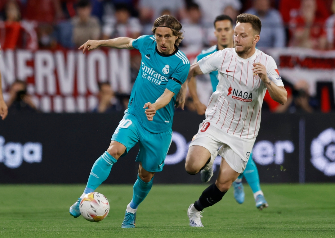 La Liga : Ivan Rakitic prend position sur l’avenir de Luka Modric ...