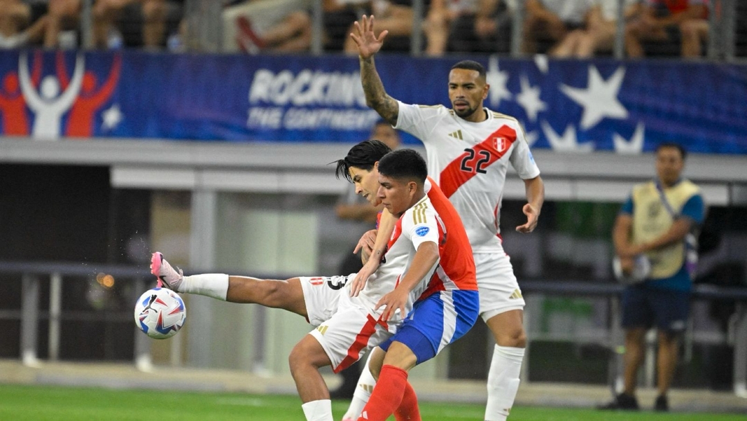 Chile holds Peru to dour draw in Copa opener | beIN SPORTS