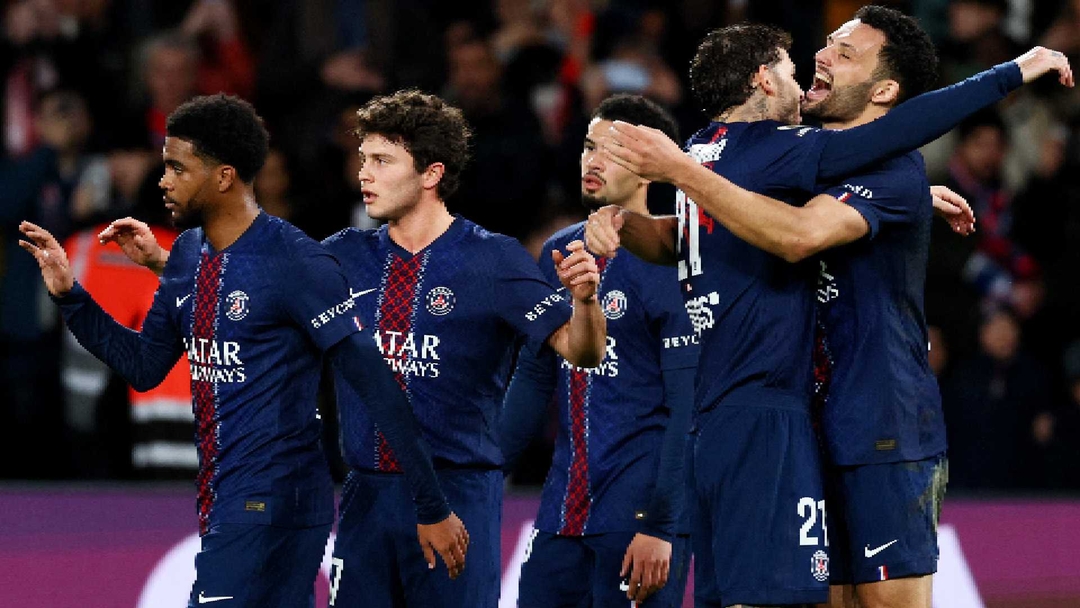 PSG beat Metz, retake top spot and turn focus to Monaco showdown | beIN ...